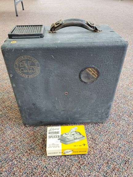 Antique Herman DeVry Chicago #113 motion picture portable projector ...