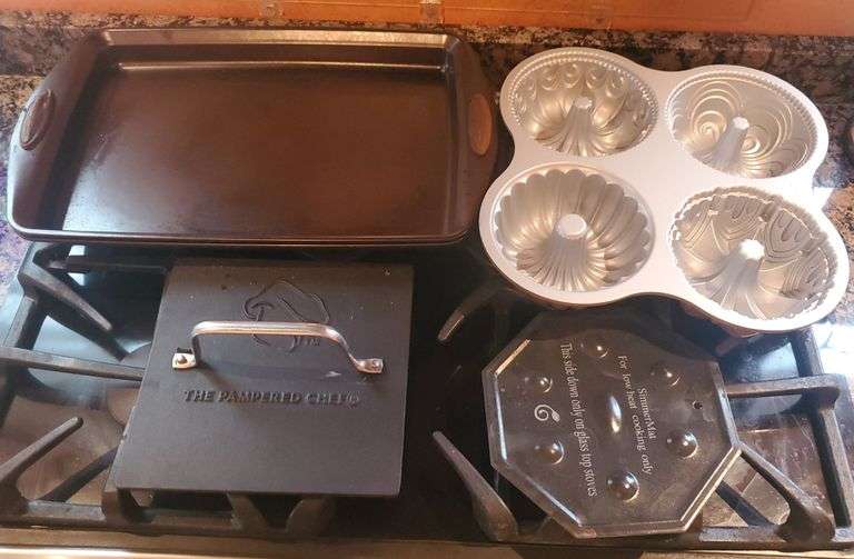 Pampered Chef Panini press... Nordic Ware Bundt quartet .. Rachael Ray ...