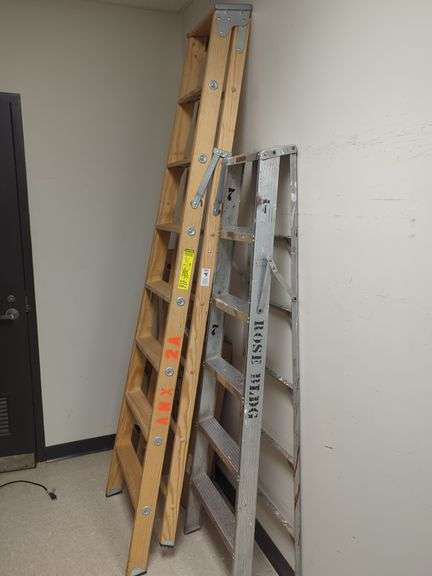 Michigan ladder company 8 ft type 1A industrial 300 lb capacity ...