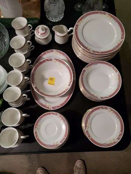 Lot with majesty collection Taupe fantasy China set including 12 dinner ...