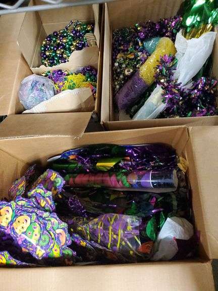 3 boxes of Mardi Gras decor - Bid-Assets Online Auctions
