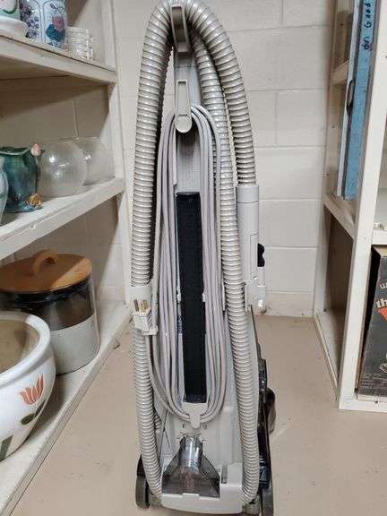 Hoover SteamVac wide path with attachments. Basement - Bid-Assets ...