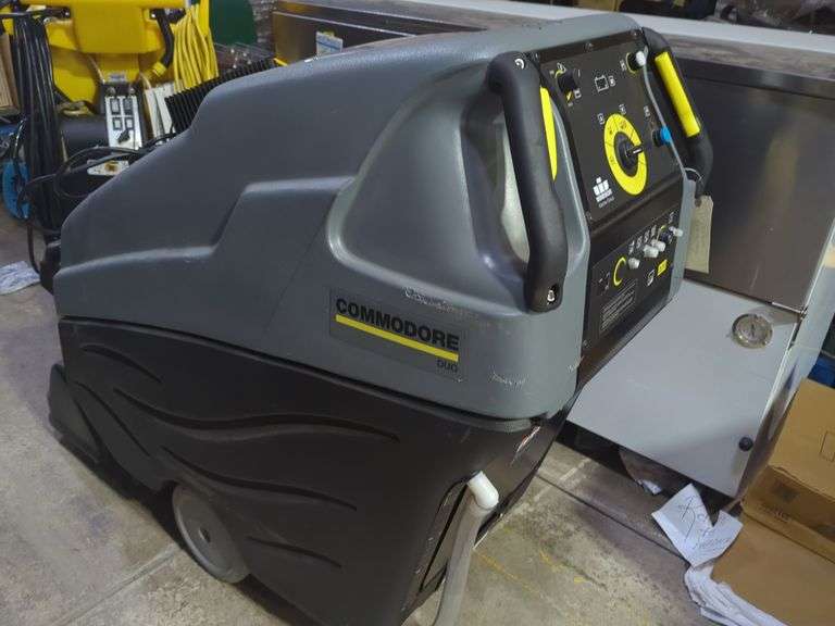 Karcher Windsor commodore Duo floor scrubber. No key. Includes charger ...