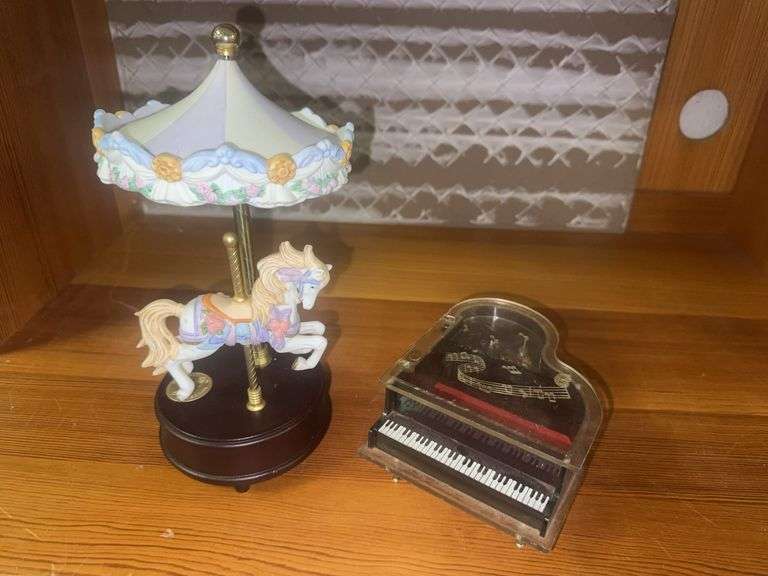 Lefton Musical Carousel and Piano Music Box / Trinket Box - Bid-Assets ...
