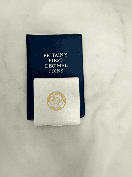 Britain's First Decimal Coin Set - Bartlett Auctions Inc.