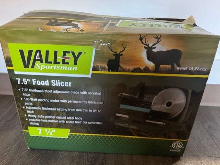 Valley Sportsman 7.5 inch food processor (slicer) - Bartlett Auctions Inc.