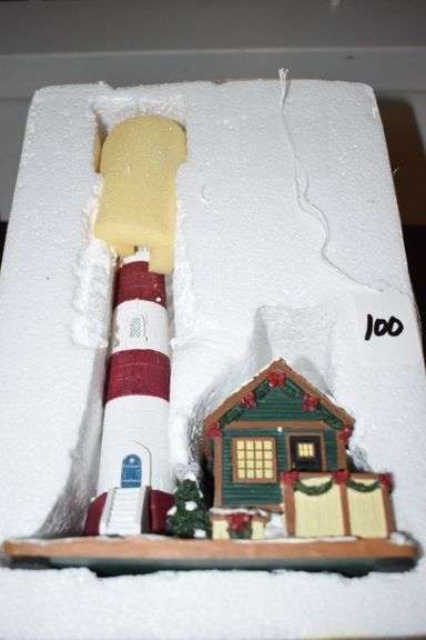 Hawthorne Village - Lighthouse & Warming Area - Bartkus Auctioneers