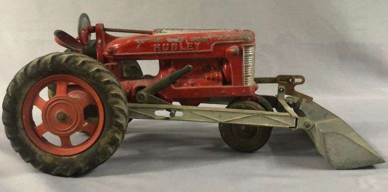 Hubley Metal Tractor with Loader 500 - Bartkus Auctioneers