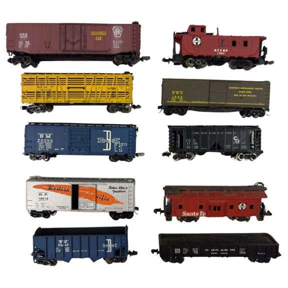 N LOT 10 Train Cars Caboose Reefer Box Hopper - Bartkus Auctioneers