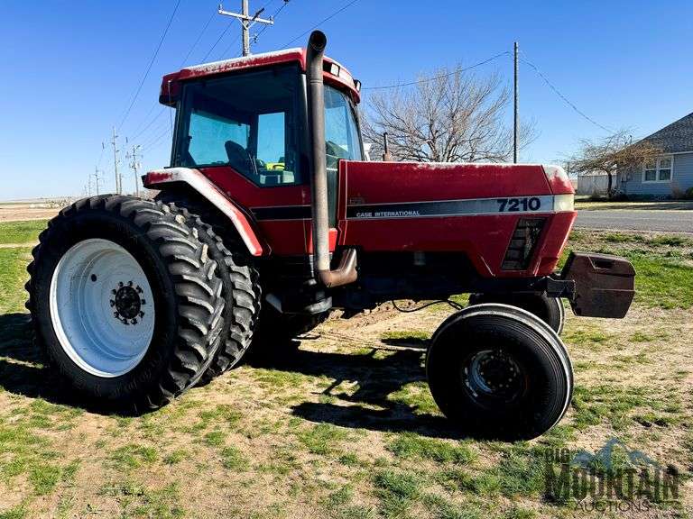 Case/IH 7210 2 Wheel Drive Tractor - Big Mountain Auctions
