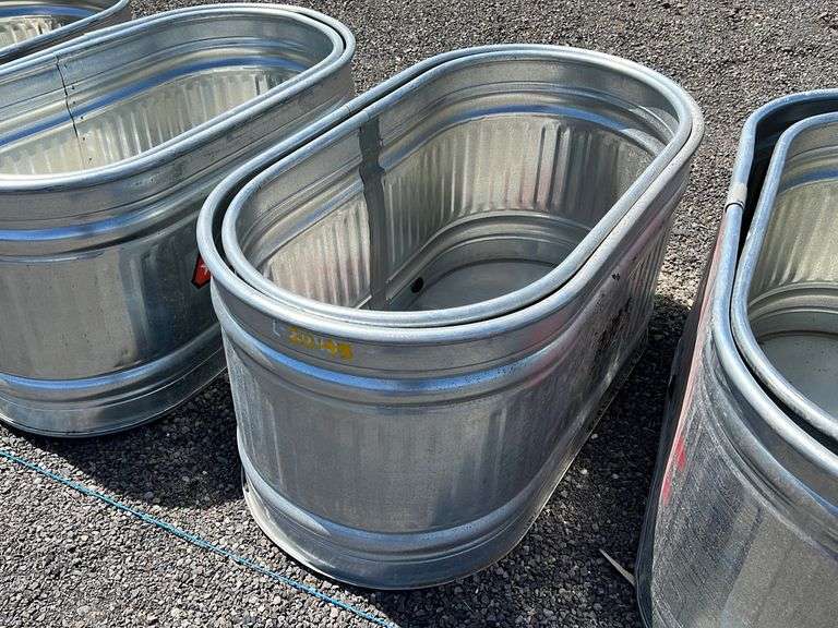 Round End Livestock Tanks - Booker Auction Company