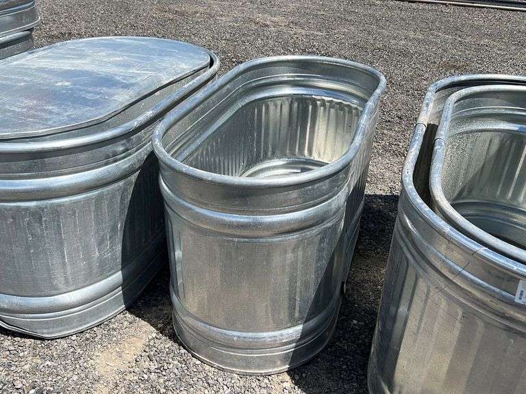 Round End Livestock Tanks - Booker Auction Company