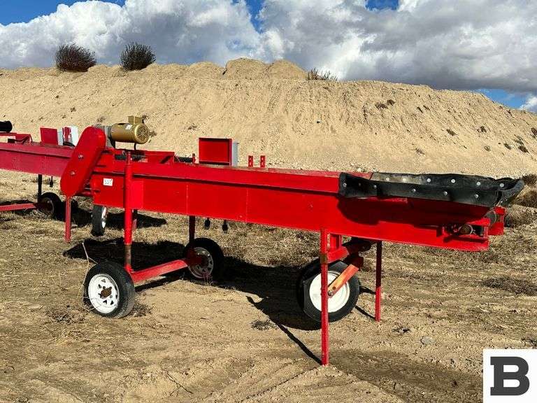Spudnik 1255 12'x30" Conveyor Table- Prosser, WA - Booker Auction Company