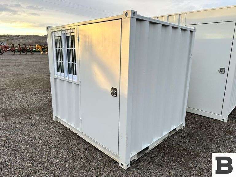 7' Storage Container - Booker Auction Company