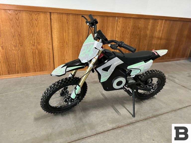 2022 Drift Hero FR15EDB 1500 Electric Motorcycle - Booker Auction Company