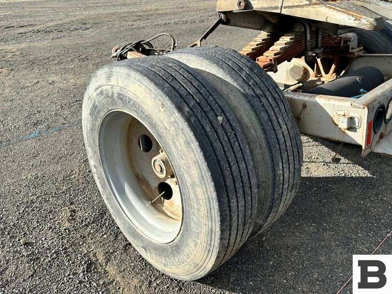 1994 Silver Eagle Manufacturing Dolly - Booker Auction Company