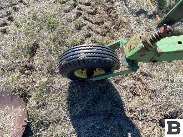 John Deere 800 Series Rodweeder - Booker Auction Company