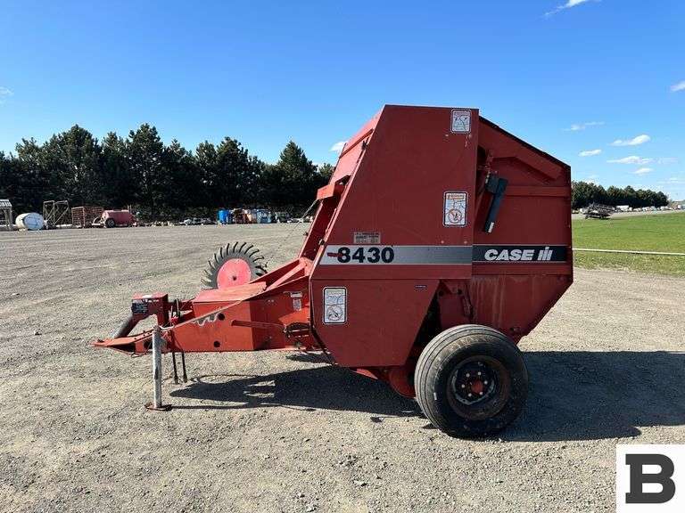 Case IH 8420 Round Baler - Booker Auction Company