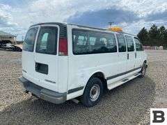 2000 Chevrolet Express 3500 Passenger Van - Booker Auction Company