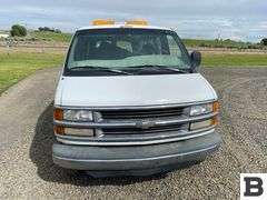 2000 Chevrolet Express 3500 Passenger Van - Booker Auction Company