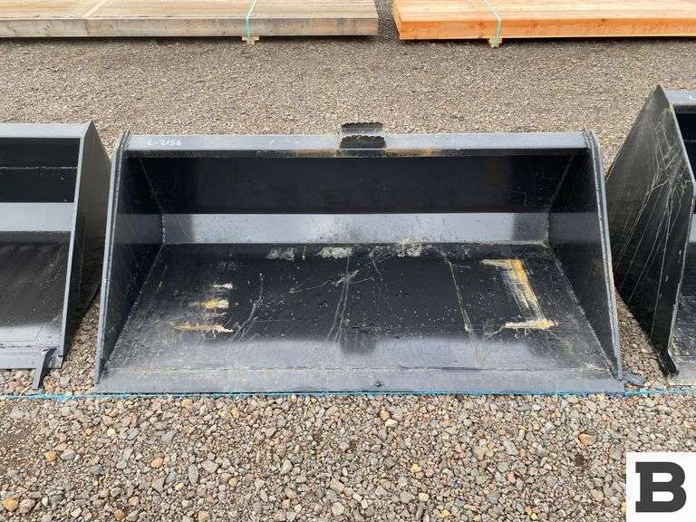 Kit Container 66" Bucket with Single Blade - Booker Auction Company