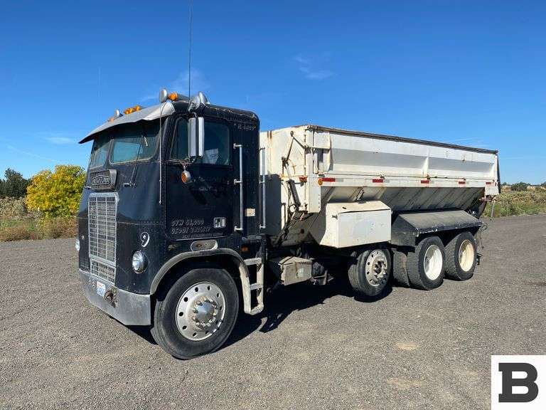 1983 Freightliner FLT COE Potato Truck - Booker Auction Company