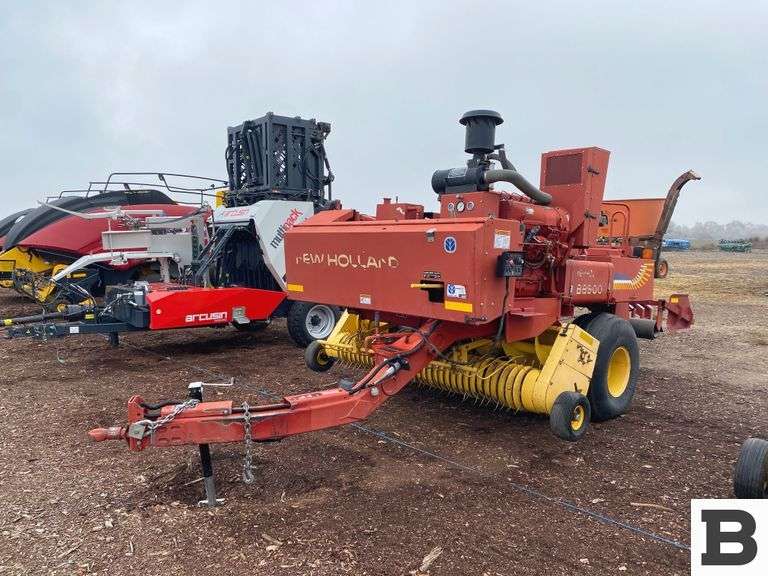 2002 New Holland BB900 Self-Propelled Small Square Baler - Wapato, WA ...