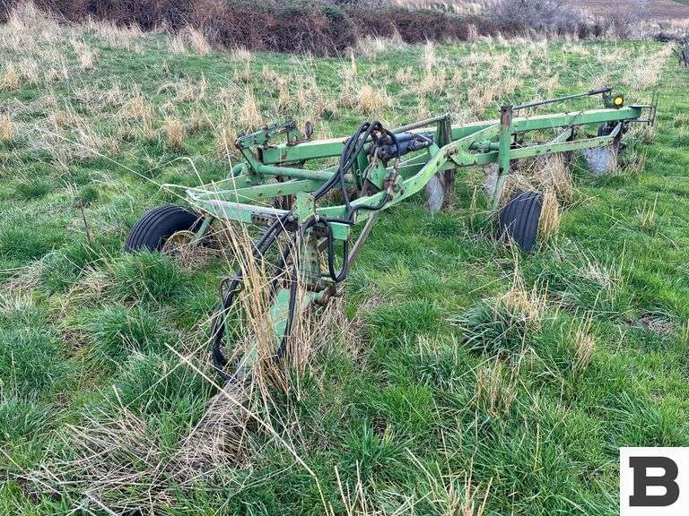 John Deere 3100 Plow - Dixie, WA - Booker Auction Company