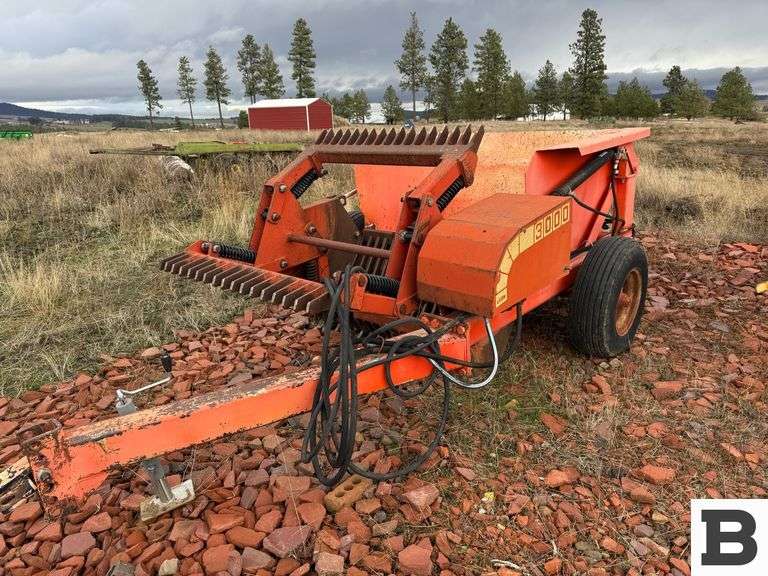 Leon 3000 Rock Picker - Valleyford, WA - Booker Auction Company