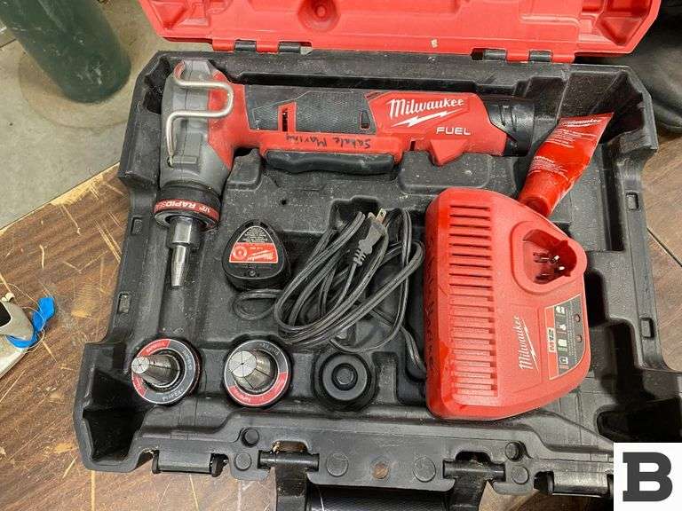 Milwaukee ProPEX Expander - Booker Auction Company