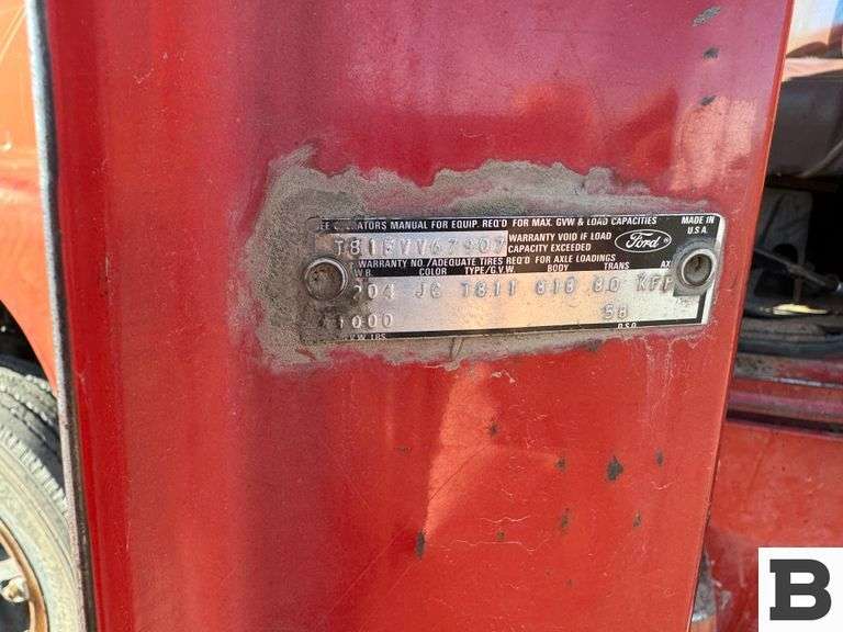 1975 Ford 800 Flatbed Truck - Booker Auction Company