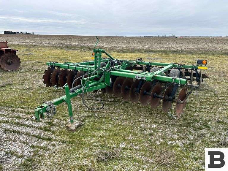 Frontier DH1512 Tandem Disc - Mesa, WA - Booker Auction Company