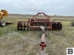 International 780 Offset Disc - Mesa, WA - Booker Auction Company