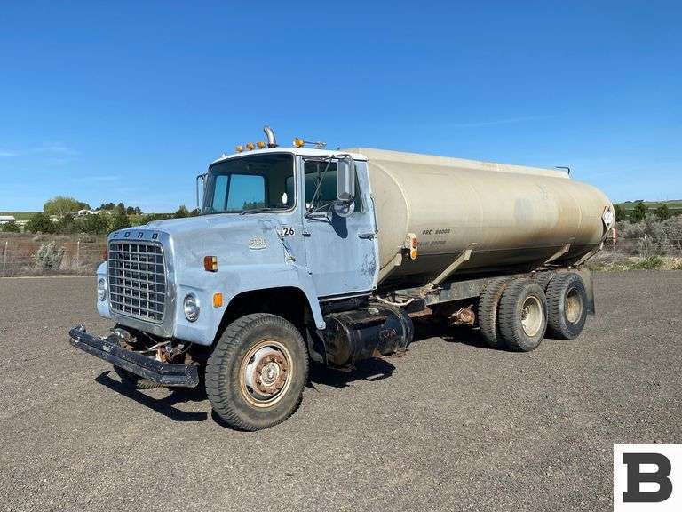 1979 Ford 8000 Tank Truck - Booker Auction Company
