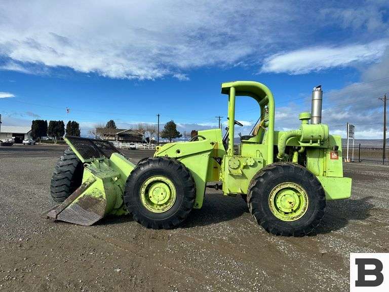 GM Euclid Loader - Wapato, WA - Booker Auction Company