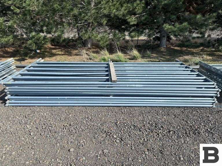 Noble 12' 6 Row Galvanized Panels - Booker Auction Company