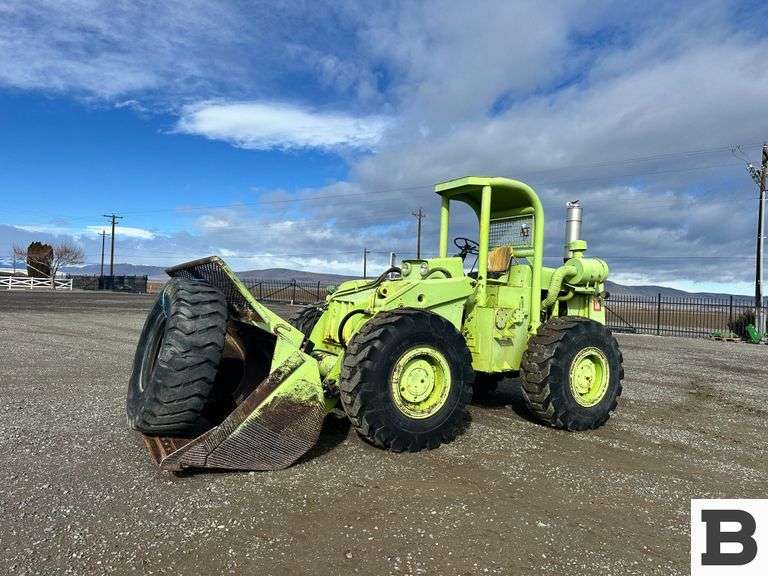 GM Euclid Loader - Wapato, WA - Booker Auction Company