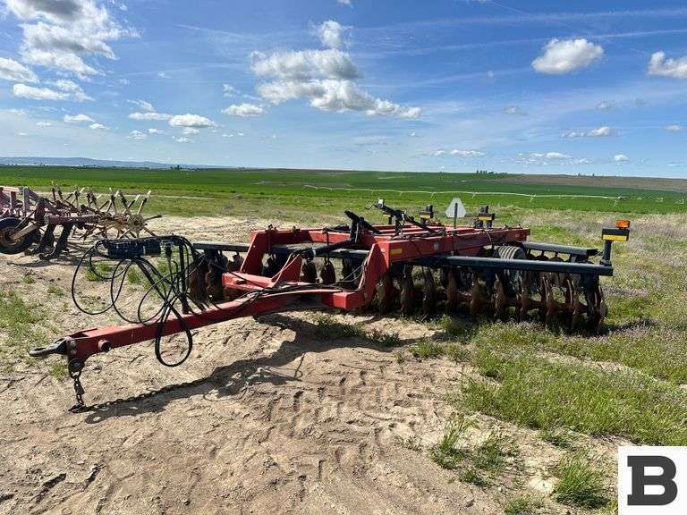 Case IH RMX790 Offset Disc - Pasco, WA - Booker Auction Company