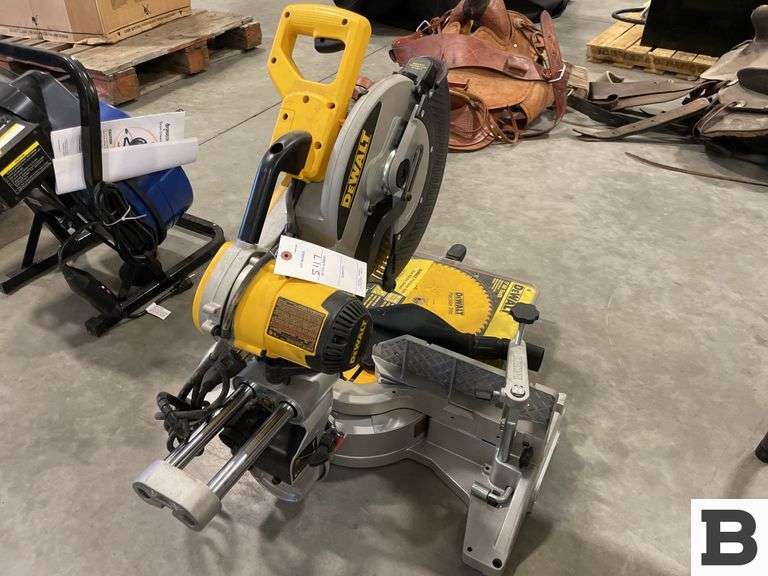 DeWALT DW718 Double Bevel Sliding Compound Miter Saw - Booker Auction ...