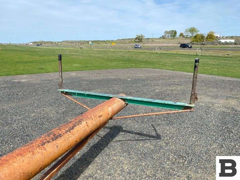 Custom Handline Pipe Trailer - Booker Auction Company