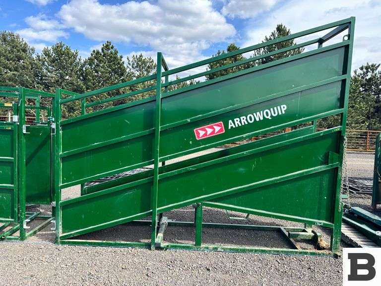 ArrowQuip Loading Chute - Booker Auction Company