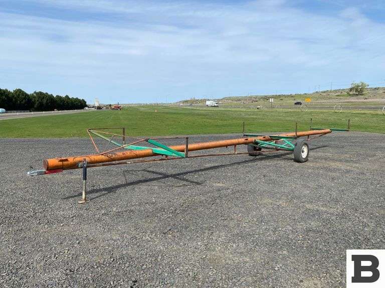 Custom Handline Pipe Trailer - Booker Auction Company