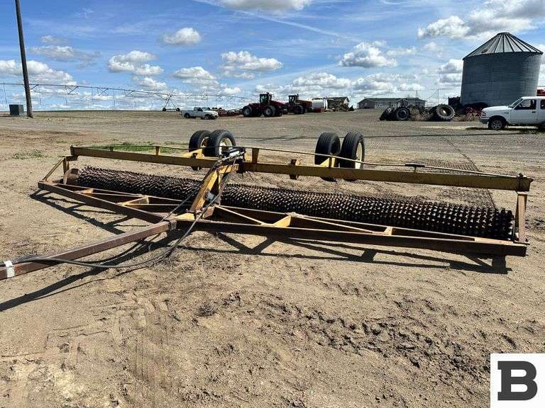 Schmeiser 21' Packer - Pasco, WA - Booker Auction Company