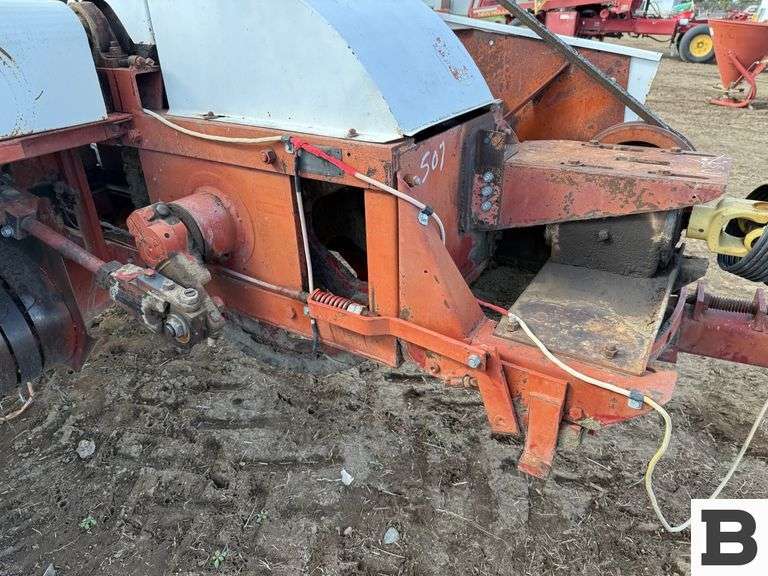 Freeman 200 Baler- Bend, OR - Booker Auction Company