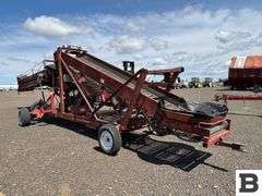 1989 Spudnik 550 Potato Piler - Plymouth, WA - Booker Auction Company
