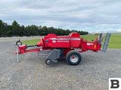 Massey Ferguson 1841 Hesston Baler - Booker Auction Company