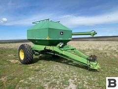 John Deere 787 Air Cart - Marlin, WA - Booker Auction Company