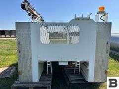 Utility Service Box - Warden, WA - Booker Auction Company