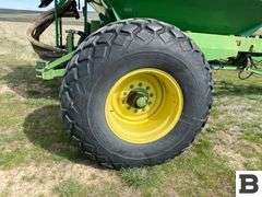 John Deere 787 Air Cart - Marlin, WA - Booker Auction Company