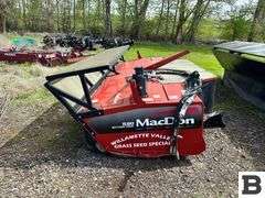 2009 Macdon R80 Rotary Disc Header - Echo, OR - Booker Auction Company
